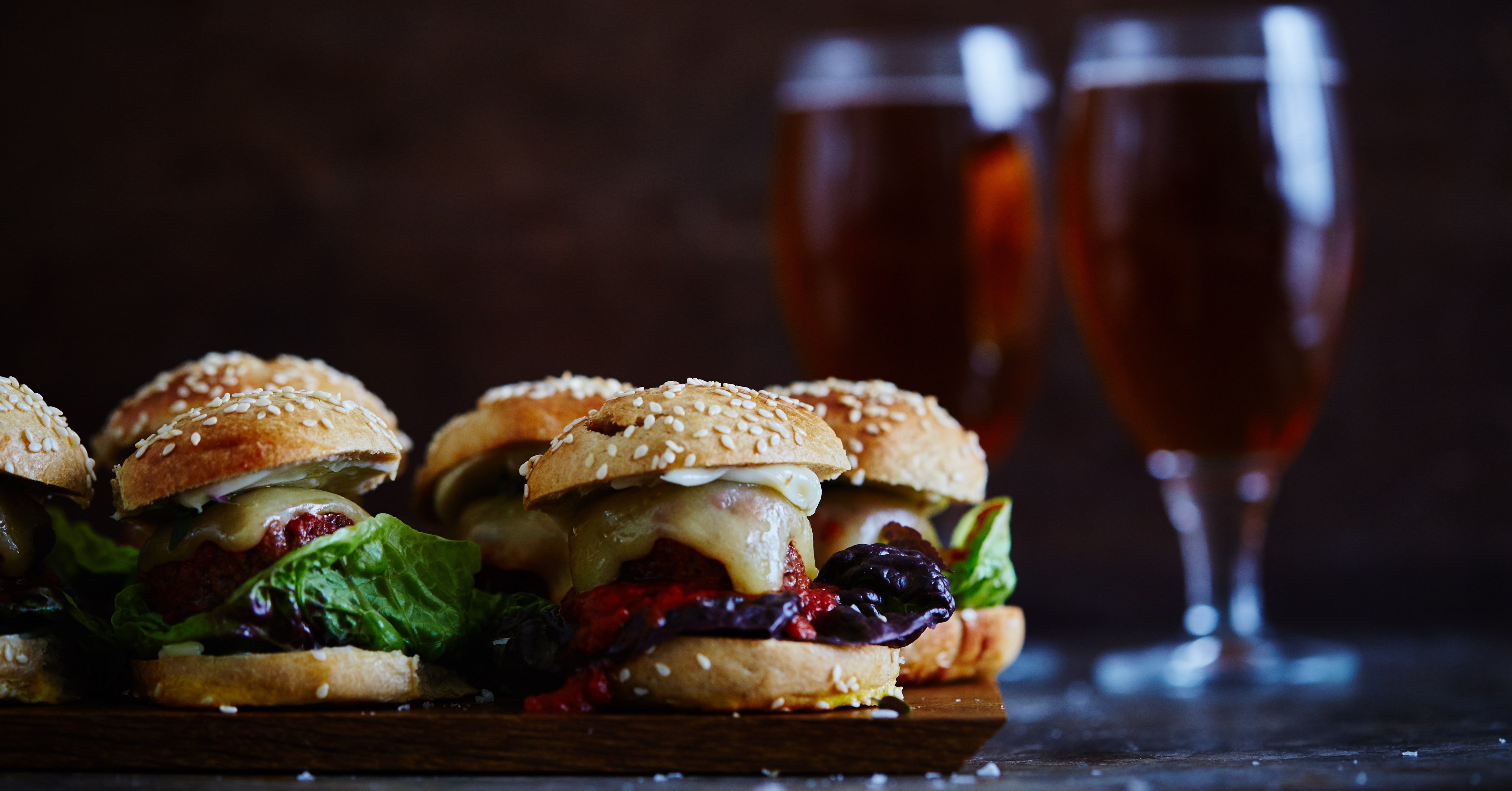 Der Gourmet-Cheeseburger | Artikel für Gastro-Profis | Arla® Pro