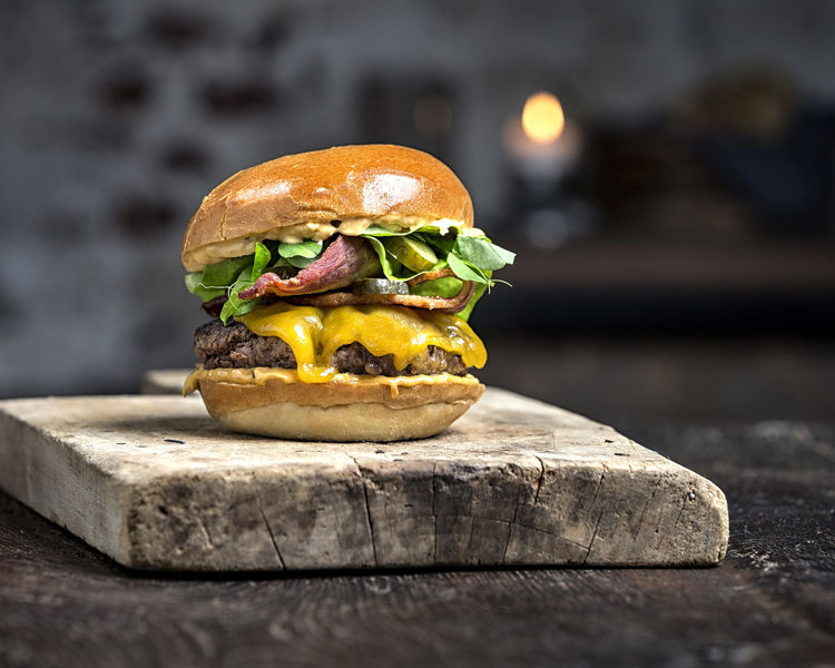 Den klassiske cheeseburger | Arla Pro Danmark