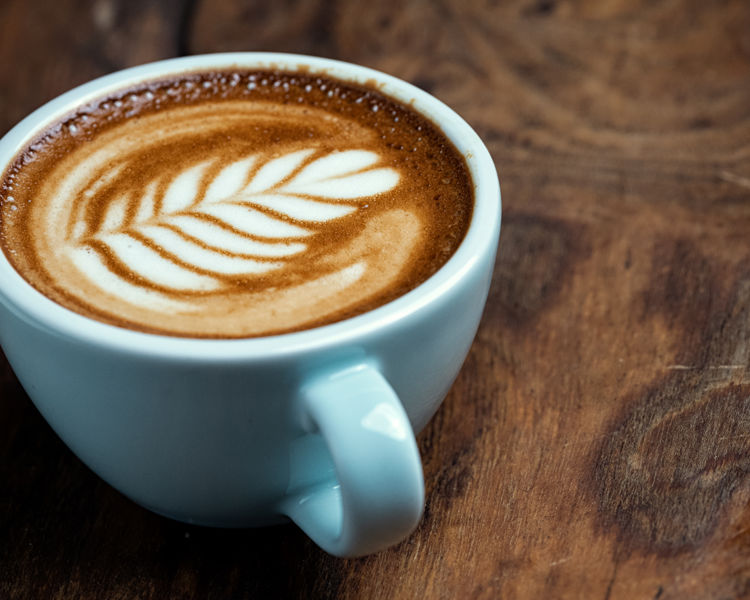 Latte art: Sådan laver du kunst med kaffe | Arla Pro Danmark