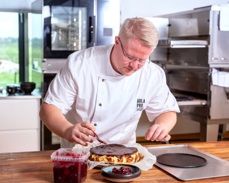 Get the Best Cheesecake Inspiration and Tips from Arla Pro Chefs | Arla ...