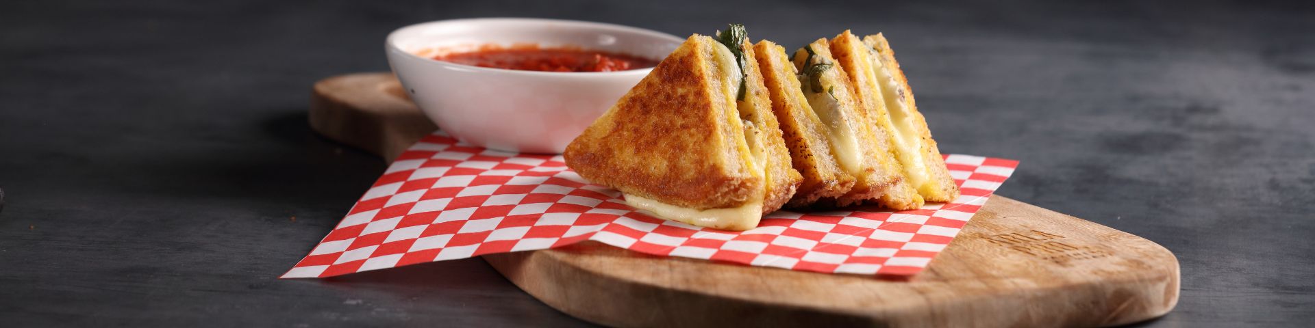 3 Ways With Mozzarella Block | Arla® Pro